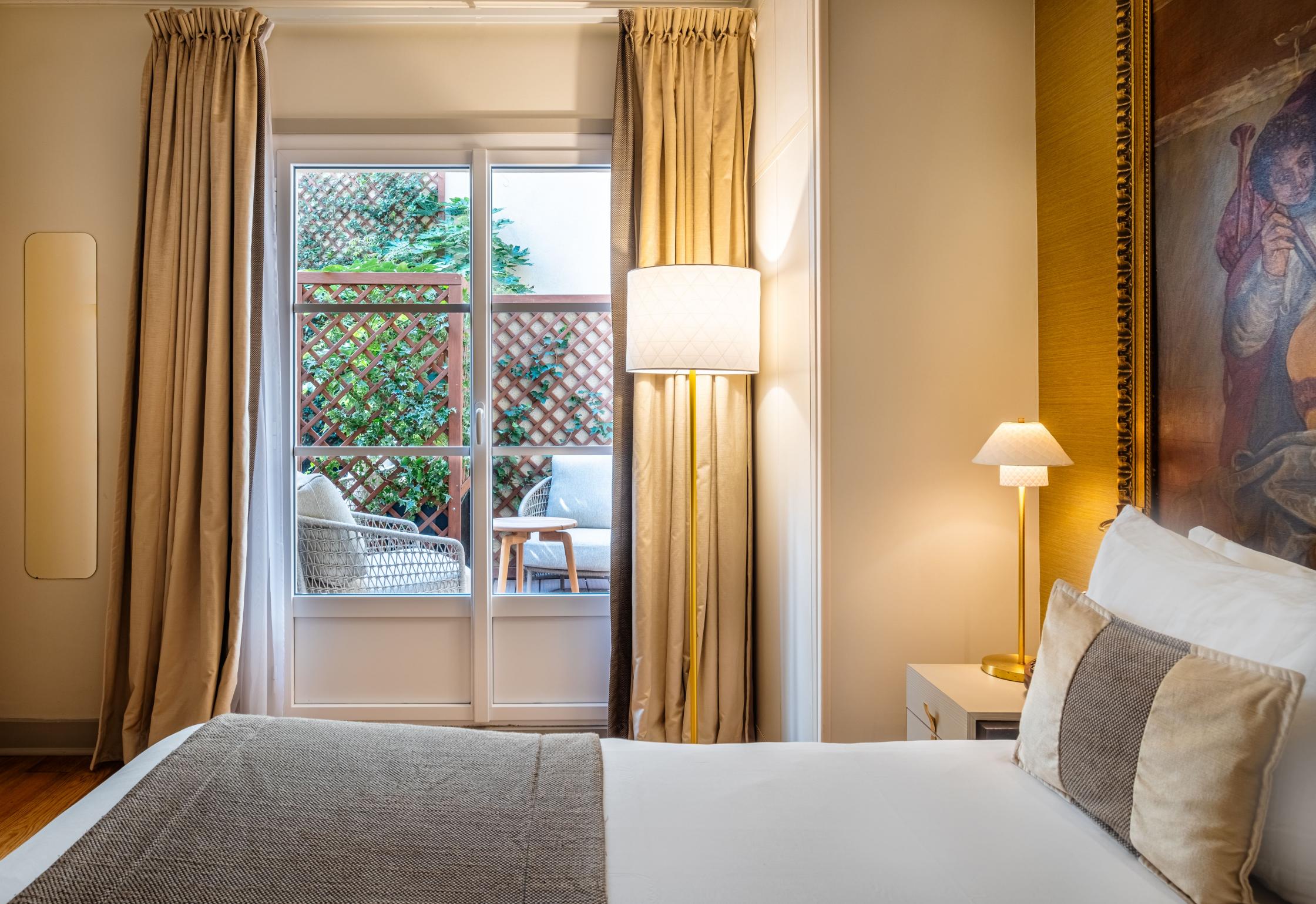 Hôtel Le Walt | Paris | Patio View Room